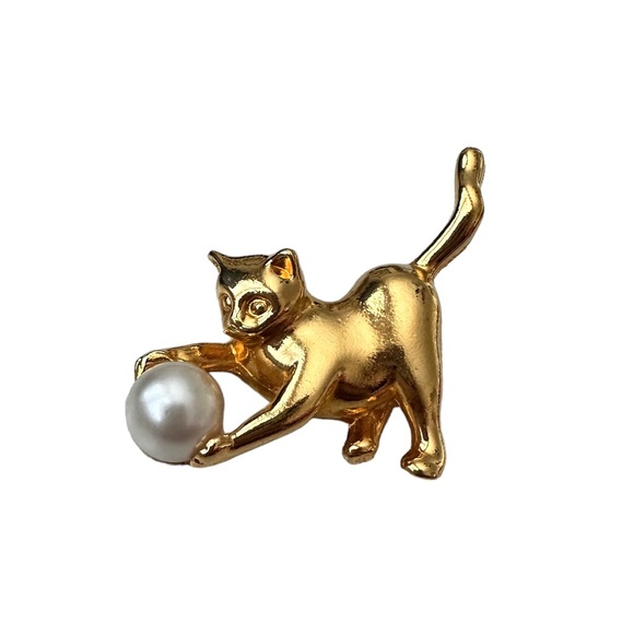 Jewelry | Vintage Gold Tone Cat Kitten Pin Faux Pearl | Poshmark